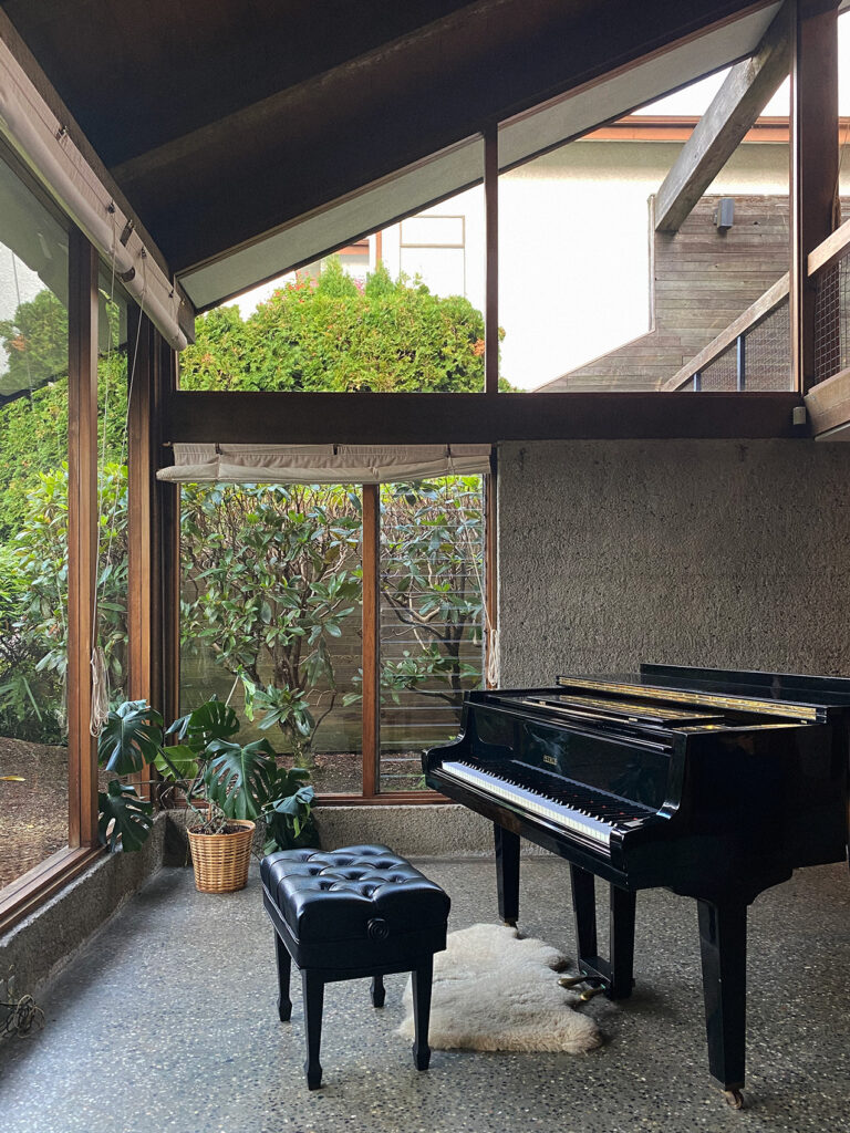 Metal House | West Coast Modern League
